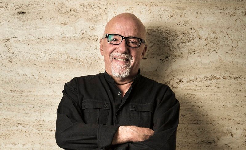 5 Fakta Paulo Coelho Penulis Novel Mendunia The Alchemist - Best Seller ...