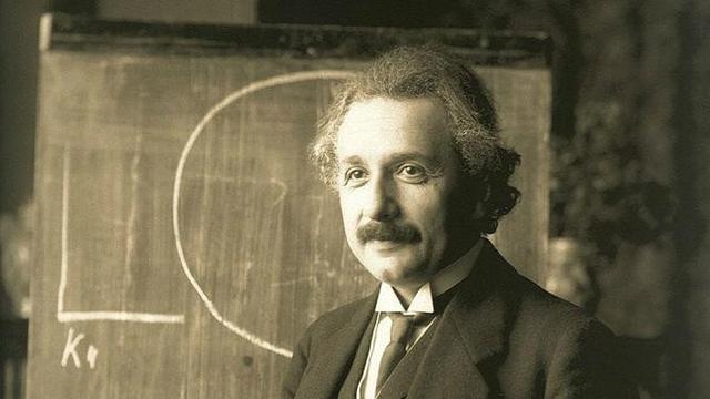 Biografi Albert Einstein, Fisikawan Jenius di Abad 20