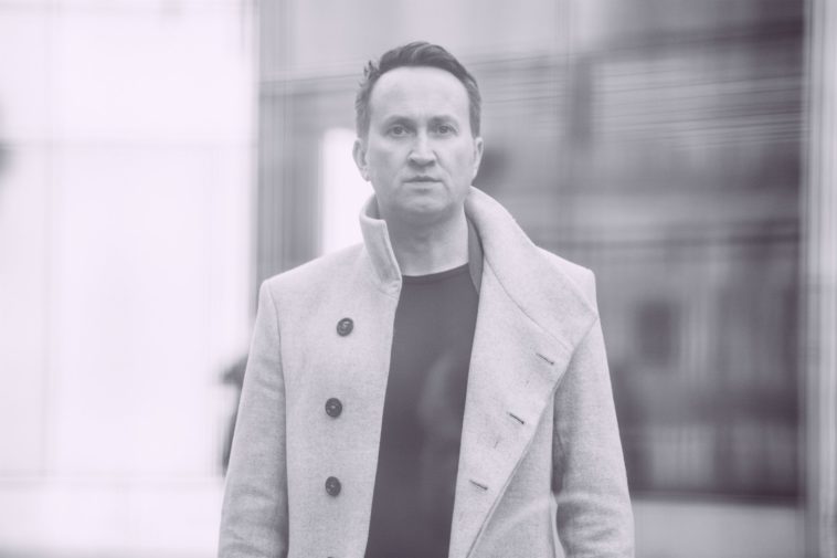 Review Buku The Good Samaritan - Best Seller Gramedia