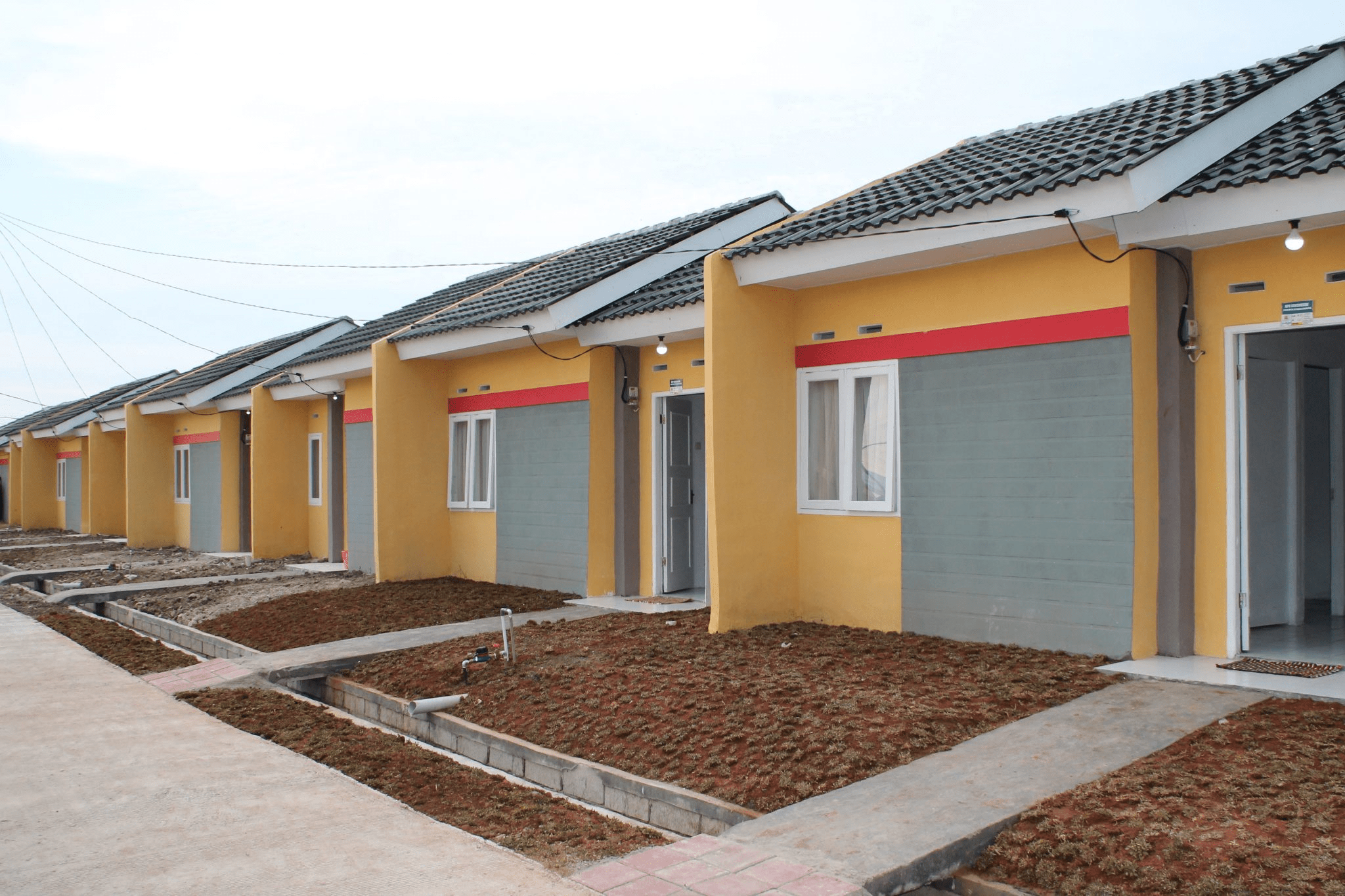 Desain Renovasi Rumah Subsidi Bagian Depan - Gramedia