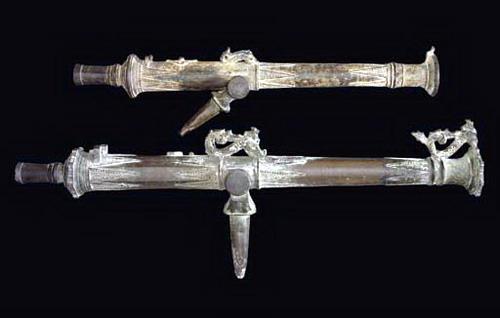 Senjata Tradisional Riau dan Fungsinya - Best Seller Gramedia