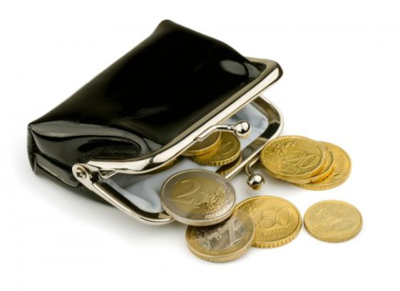 Rekomendasi Harga Dompet di Gramedia yang Trendi dan Fungsional