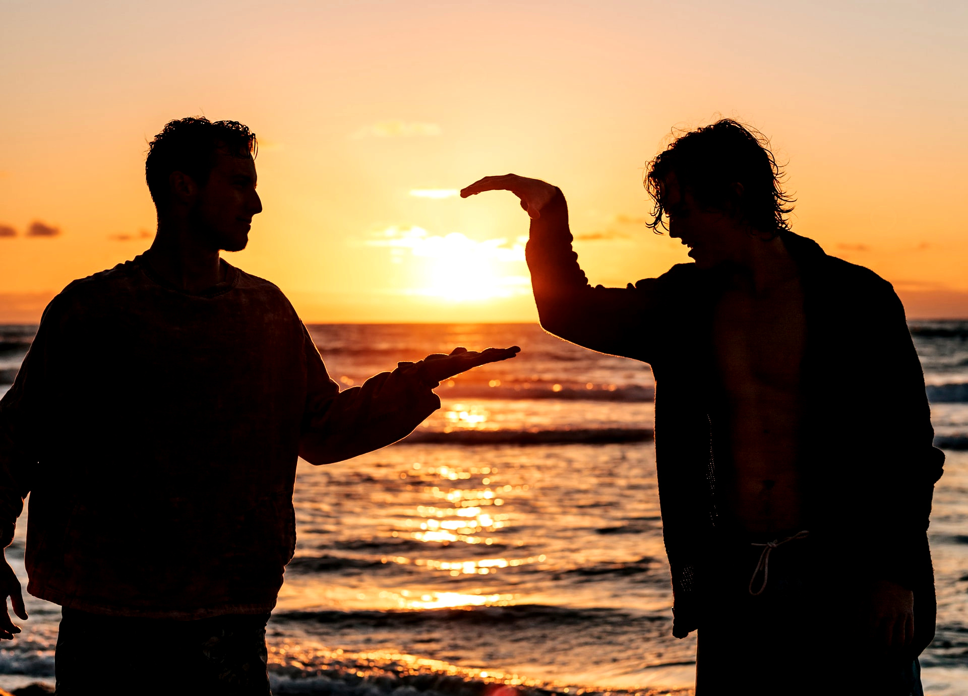 Platonic Relationship: Mengenal Lebih Dalam Ciri dan Manfaatnya