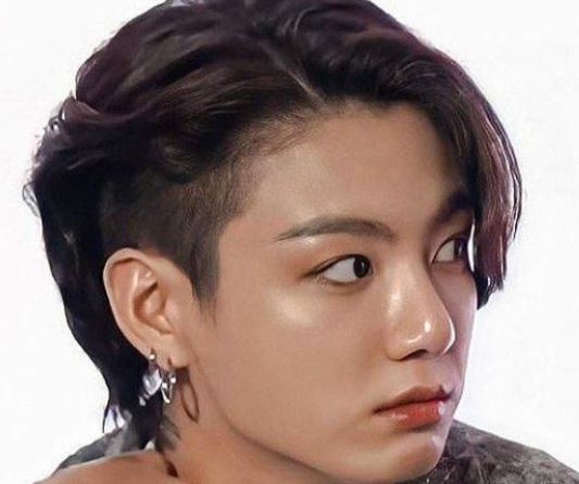 13 Rekomendasi Gaya Rambut Mullet yang Sedang Populer!