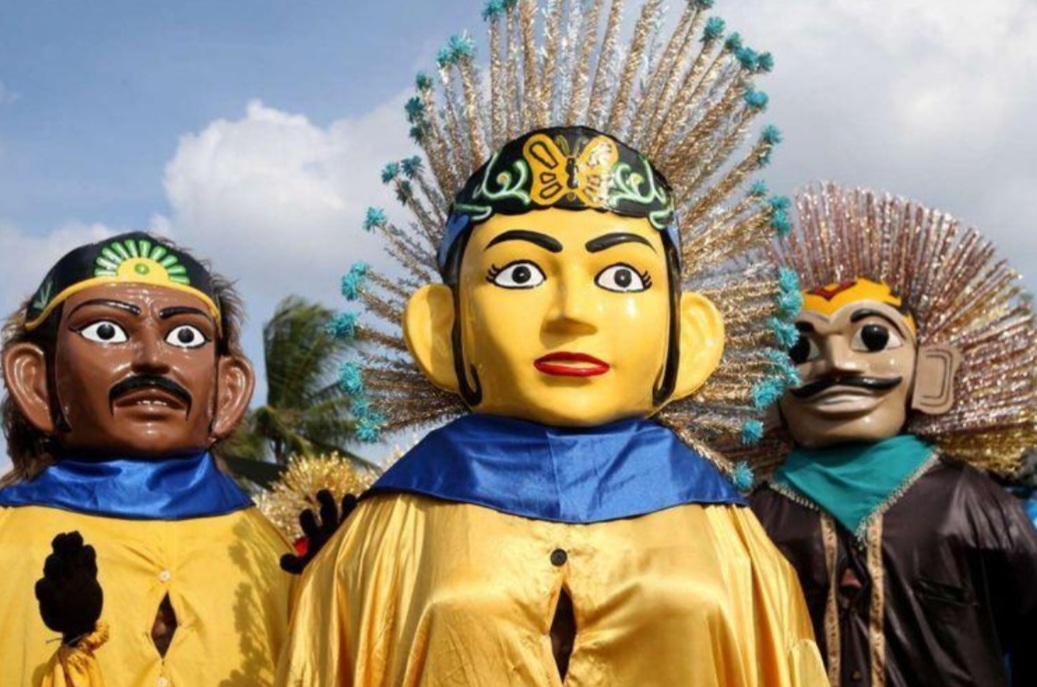 20 Alat Musik Betawi, Kegunaan, dan Cara Memainkannya