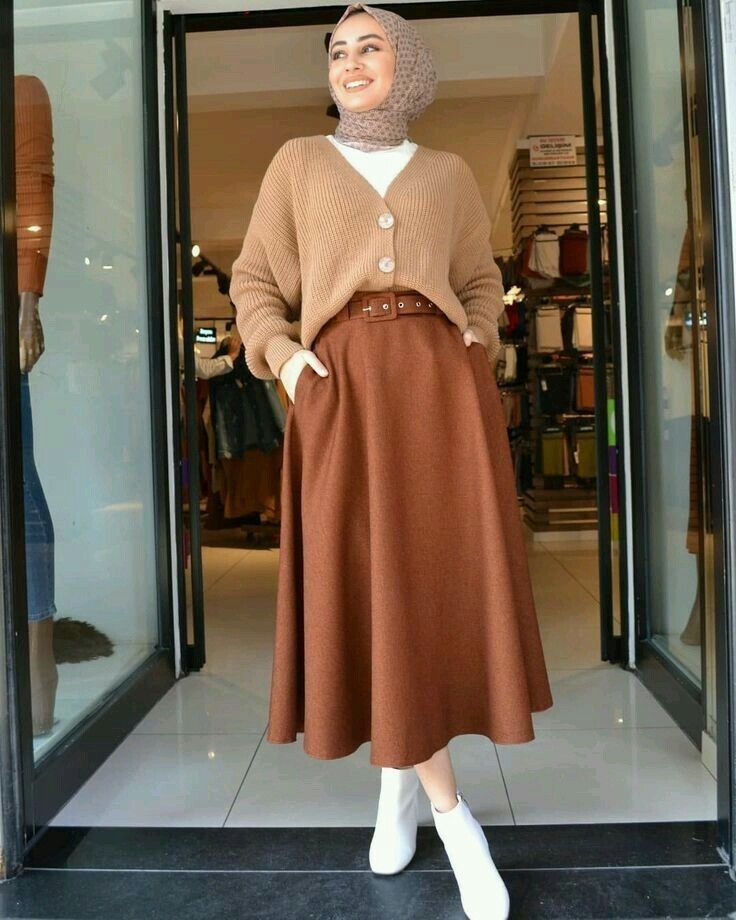 Baju Warna Coklat Cocok dengan Jilbab Warna Apa? Ini Kombinasinya