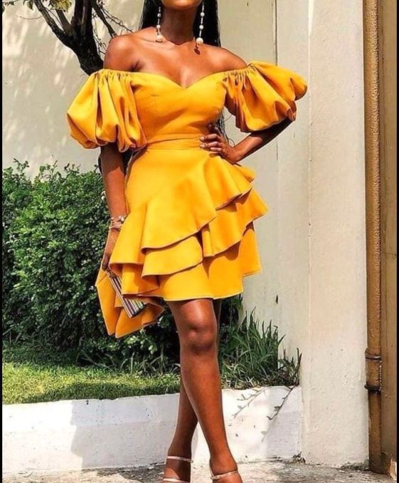 10 Inspirasi Warna Baju yang Cocok untuk Kulit Hitam