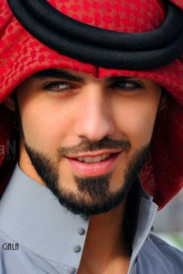 8 Cowok Terganteng Di Dunia - Best Seller Gramedia