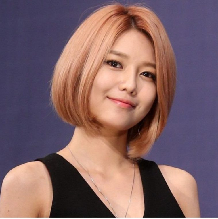 20+ Model Rambut Pendek Wanita Korea yang Bisa Grameds Tiru