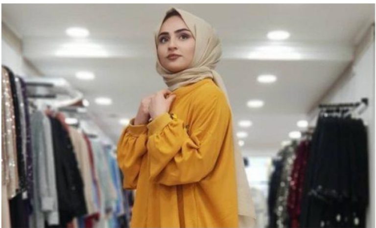 Baju Warna Kuning Cocok dengan Jilbab Warna Apa? Ini Inspirasi Padu ...