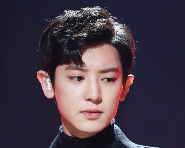 15 Potongan Rambut Keriting Pria yang Stylish dan Cocok Buat Kamu!