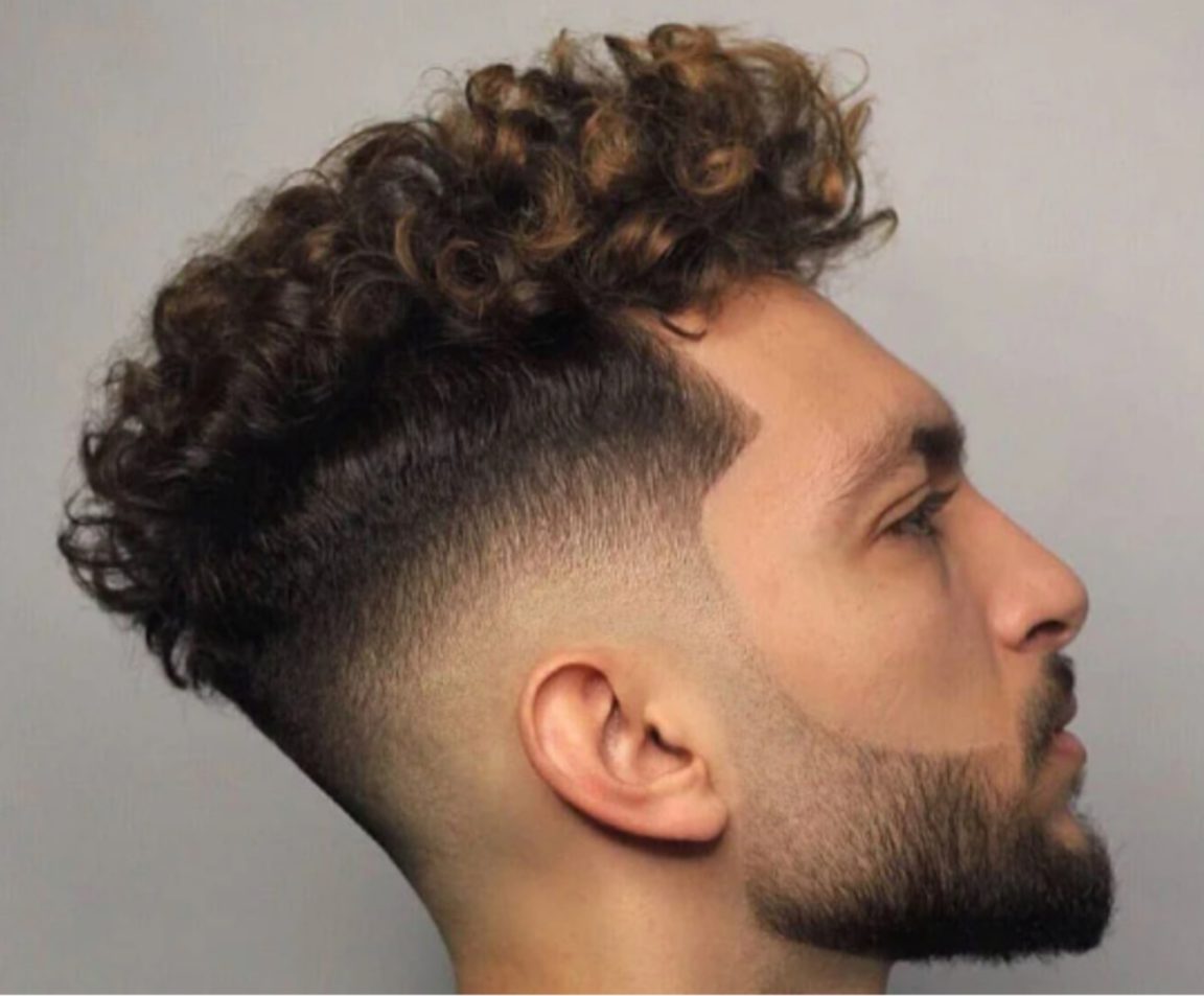 19 Potongan Rambut yang Cocok Untuk Rambut Ikal - Gramedia