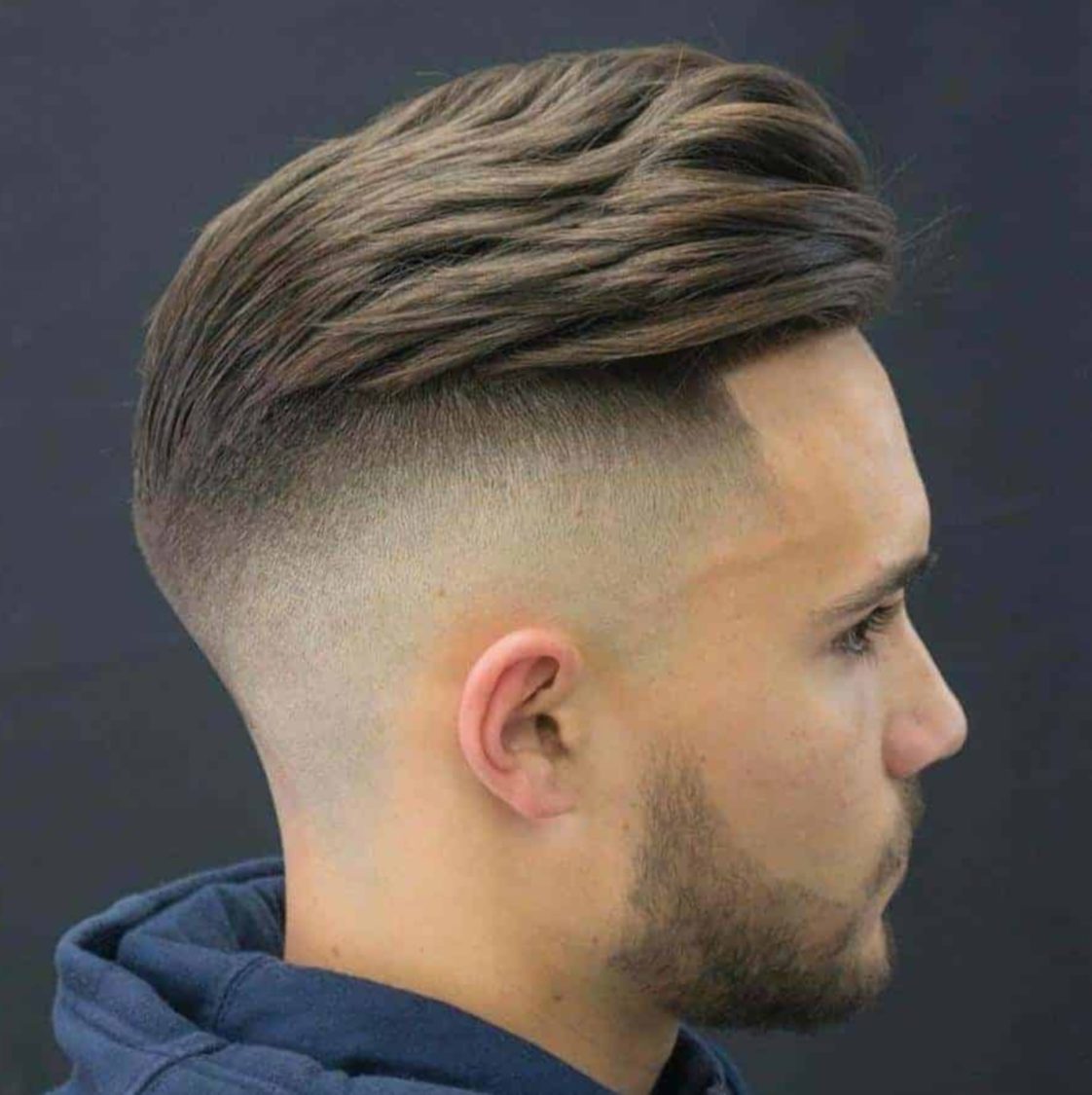 16 Gaya Rambut Mohawk Panjang ke Belakang Rekomendasi