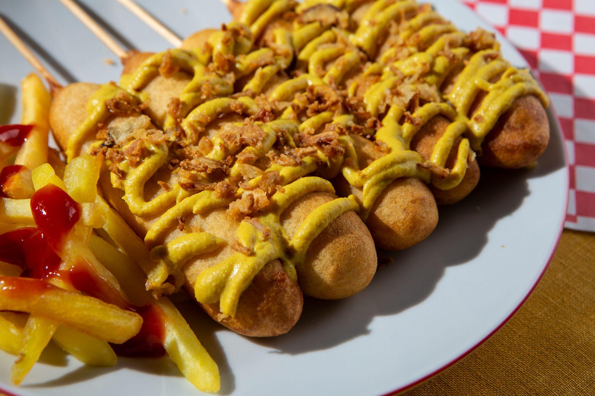 Cara Membuat Corndog dan Variasi Resepnya yang Super Mudah