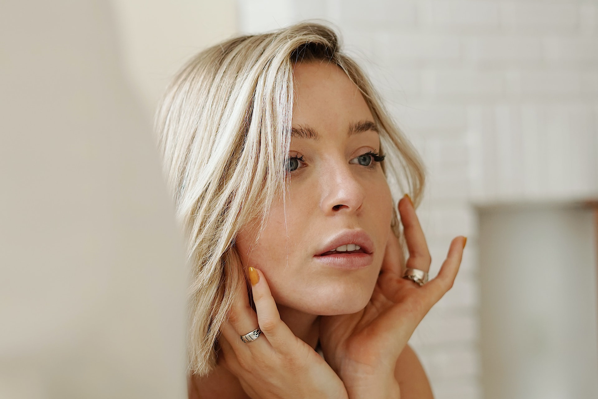 6 Bentuk Bibir serta Kepribadiannya & Tips Memilih Lipstik yang Sesuai