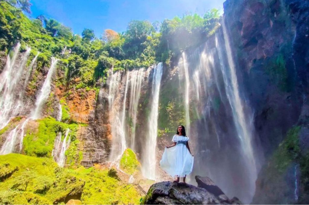 10 Air Terjun Tertinggi di Indonesia yang Perlu Kamu Ketahui!