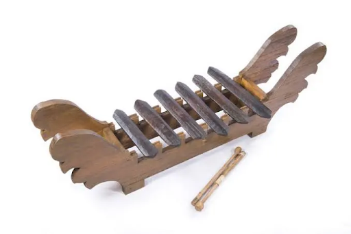 17 Alat Musik Tradisional Indonesia yang Populer dan Terkenal!