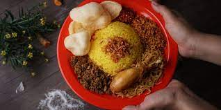 7 Resep Nasi Kuning yang Mudah Buat di Rumah, Bikin Ketagihan!
