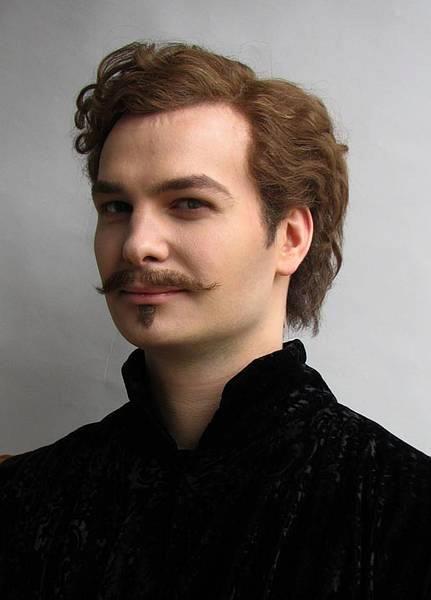 12 Gaya Rambut Keriting Pria yang Trendy dan Modern Saat Ini!