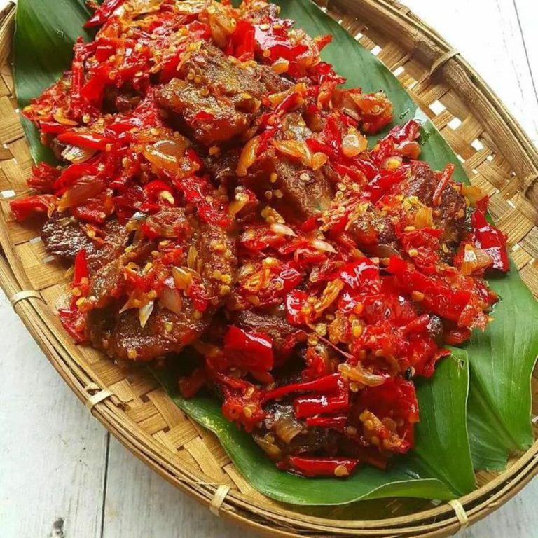 9 Makanan Pedas Enak Terbaik dengan Resep-Nya yang Wajib Dicoba!