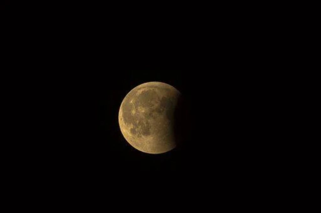 12 Fakta Tentang Bulan yang Menarik dan Harus Kamu Ketahui!