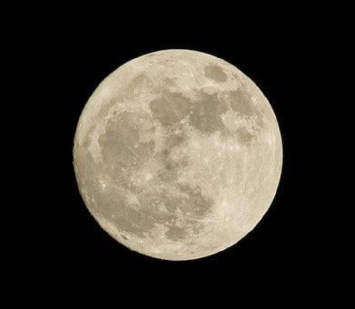 12 Fakta Tentang Bulan yang Menarik dan Harus Kamu Ketahui!