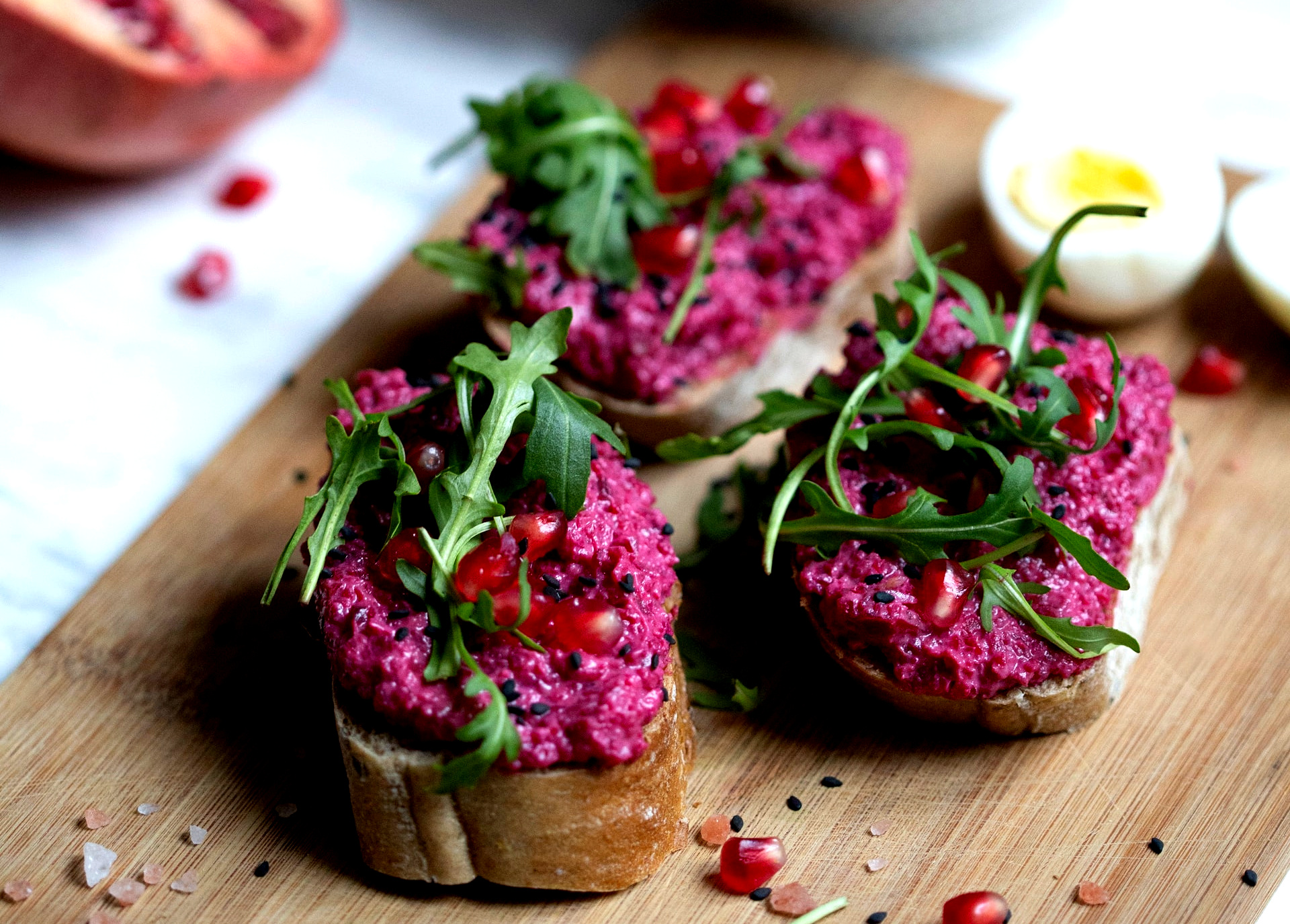 8 Manfaat Buah Bit Bagi Kesehatan dan Tips Memilih Buah Bit yang Tepat!