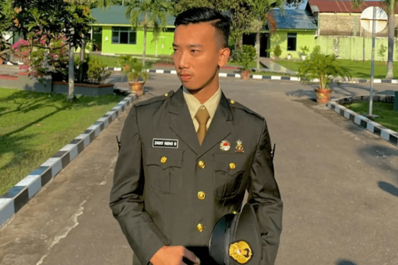 Rekomendasi Gaya Rambut Cepak Militer yang Maskulin, Idamanmu Dik!