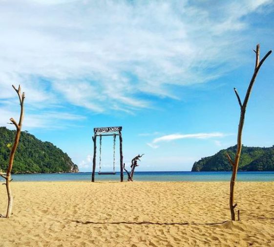 17 Rekomendasi Wisata Pantai di Malang yang Wajib untuk Dikunjungi!
