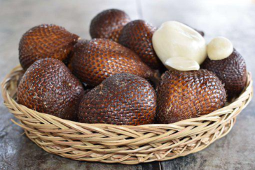 10 Manfaat Buah Salak serta Jenis hingga Nutrisi yang Perlu Kamu Tahu