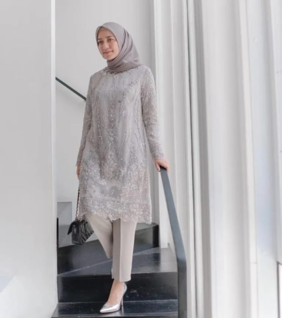 26 Rekomendasi Model Baju Pesta Simpel Elegan, Bisa Jadi Inspirasi!