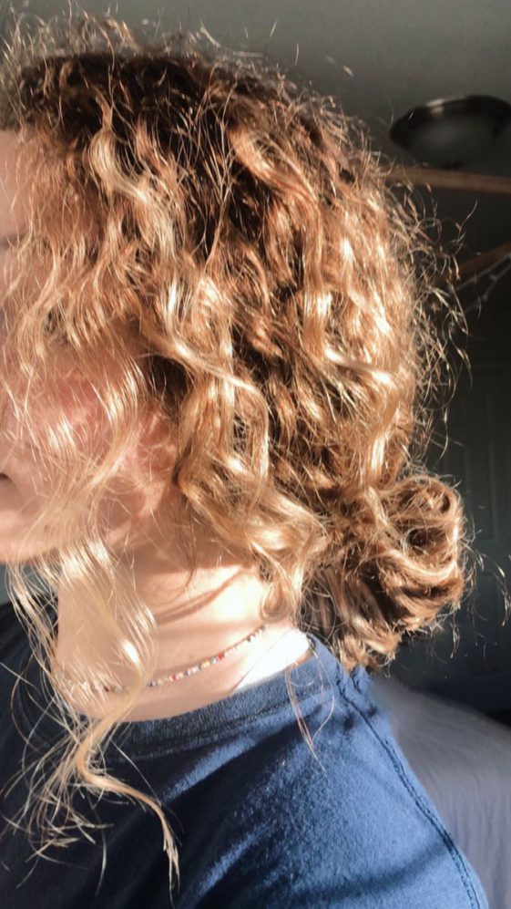 10 Cara Menciptakan Gaya Rambut Messy Hair Bagi Pria dan Wanita