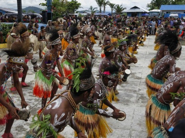 7 Tarian Daerah Papua: Jenis-Jenis dan Penjelasannya
