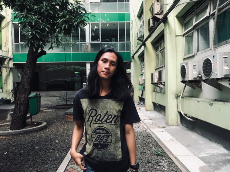 Model Rambut Pria Panjang yang Bikin Kamu Tampan dan Pemberani