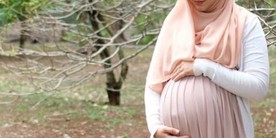 Surah Yusuf untuk Ibu Hamil dan Amalan Lainnya yang Bisa Kamu Coba!