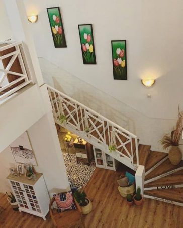 15 Railing Tangga Minimalis Unik untuk Konsep Hunian Rumahmu!