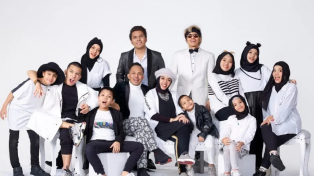 13 Anggota Keluarga Halilintar Sesuai Urutan dan Cerita Hidupnya