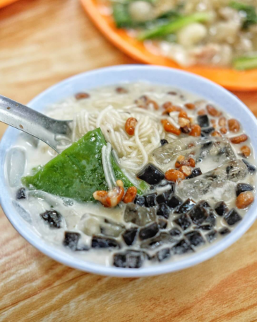 21 Makanan Khas Kalimantan Barat Populer yang Legendaris