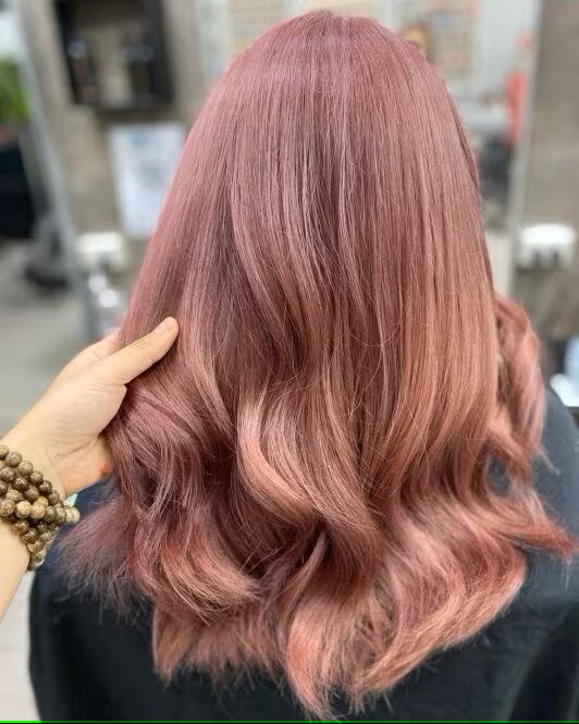 9 Rekomendasi Rambut Ash Colour Sesuai dengan Kepribadian
