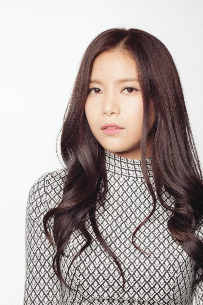 Profil Solar MAMAMOO, Sang Leader Sekaligus Vokalis Utama Grup