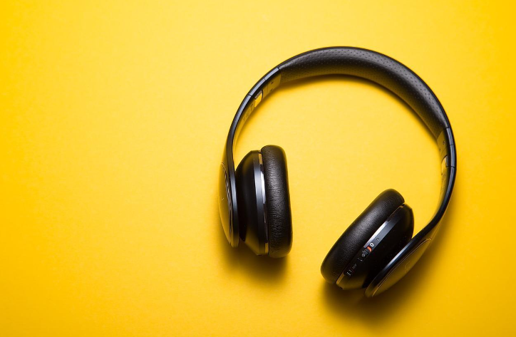 Rekomendasi Headset Bluetooth dan Kabel Terbaik untuk Menemani Perjalananmu
