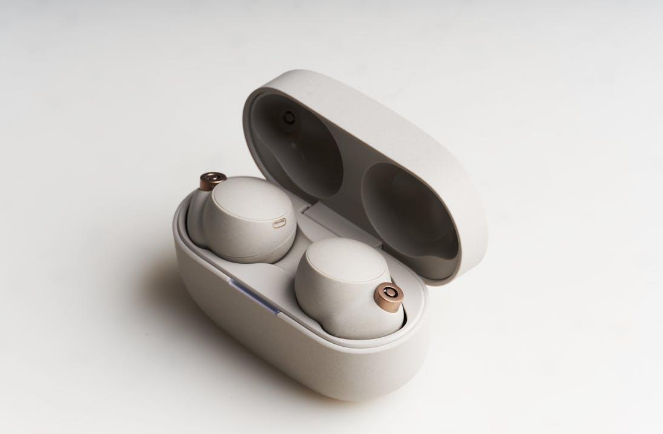 10 Rekomendasi TWS Terbaik dengan Fitur Anti Noise dan Tips Memilihnya