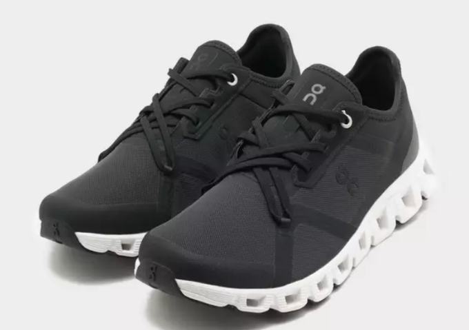 15 Rekomendasi Sepatu Running Paling Nyaman untuk Aktivitas Lari Kamu