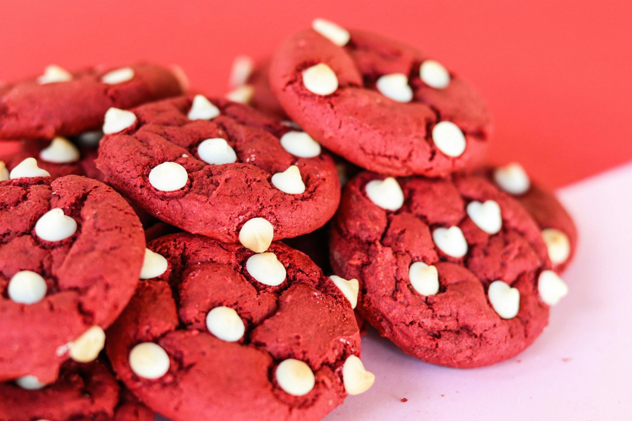 Red Velvet: Bahan Utama, Proses Pembuatan, hingga Cita Rasanya!