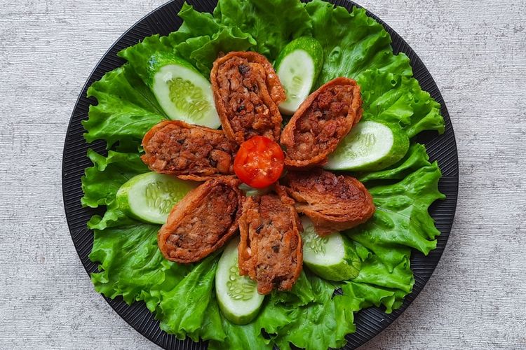 Gohyong Terbuat dari Apa? Bahan, Cara, Hingga Tips Membuatnya!