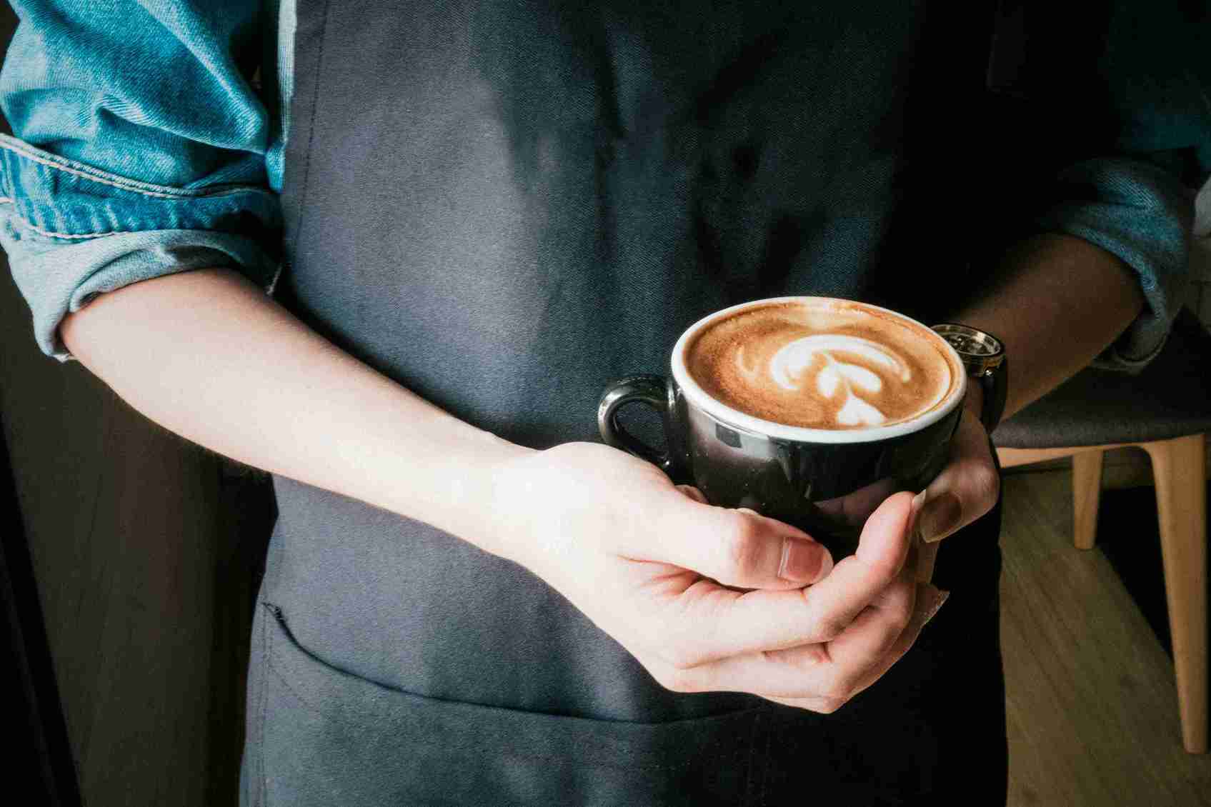 Pekerja Informal Adalah: Mengenal Definisi, Ciri-Ciri, dan Contohnya